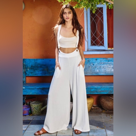 BUCKETLIST | Pants & Jumpsuits | Nwt Womens Bucketlist Wide Leg Solid ...